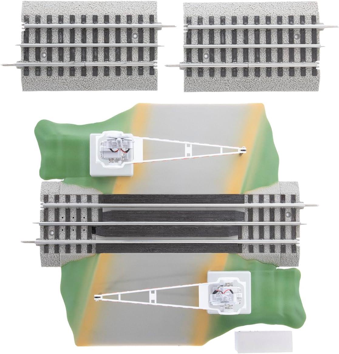 Lionel Fastrack Grade Crossing with Gates & Flashers – Leonard's ...